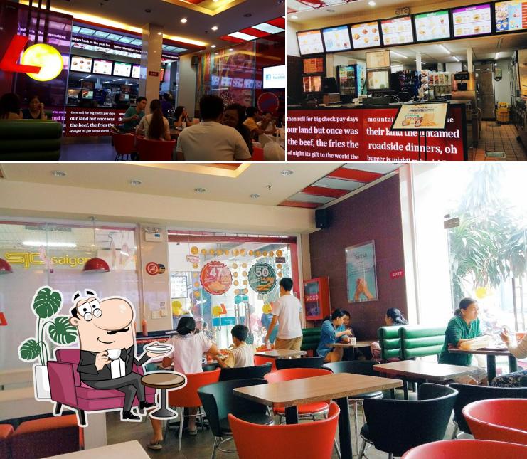 Boujee Lounge pub & bar, Ho Chi Minh City - Restaurant menu and reviews