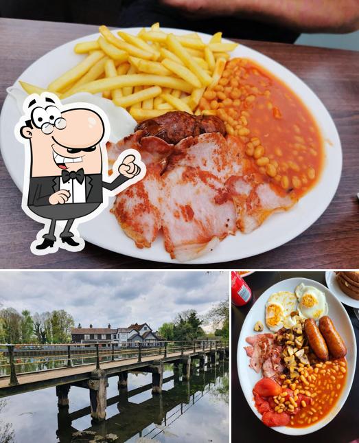 River Palace Cafe, Hoddesdon - Restaurant menu, prices and reviews