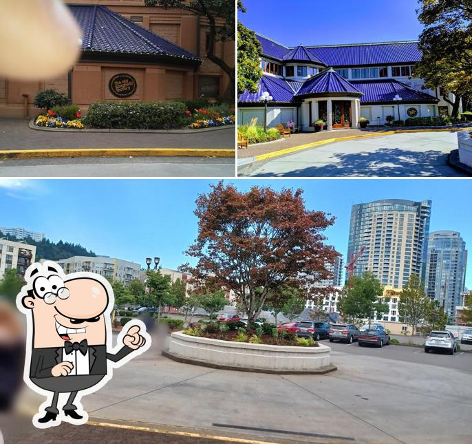 The Old Spaghetti Factory, Portland - Restaurant menu, prices and reviews