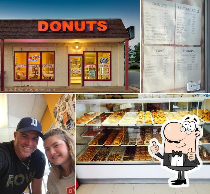 Donut King, Midlothian - Restaurant menu, prices and reviews
