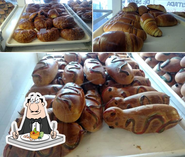 Cuenca's Bakery in Chicago - Restaurant menu and reviews