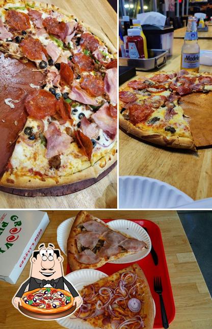 Groovys Pizza & Grill, Miami - Restaurant menu, prices and reviews