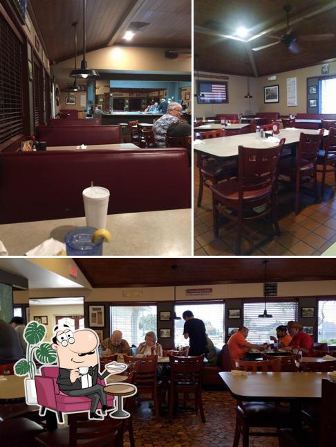 Reececliff Family Diner, Lakeland - Restaurant menu, prices and reviews