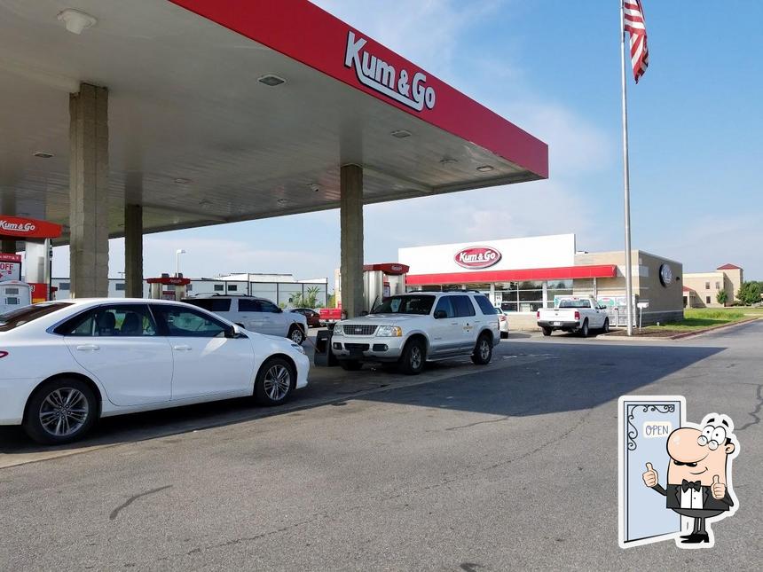 Kum & Go, 978 W Pleasant Grove Rd in Lowell - Restaurant menu and reviews
