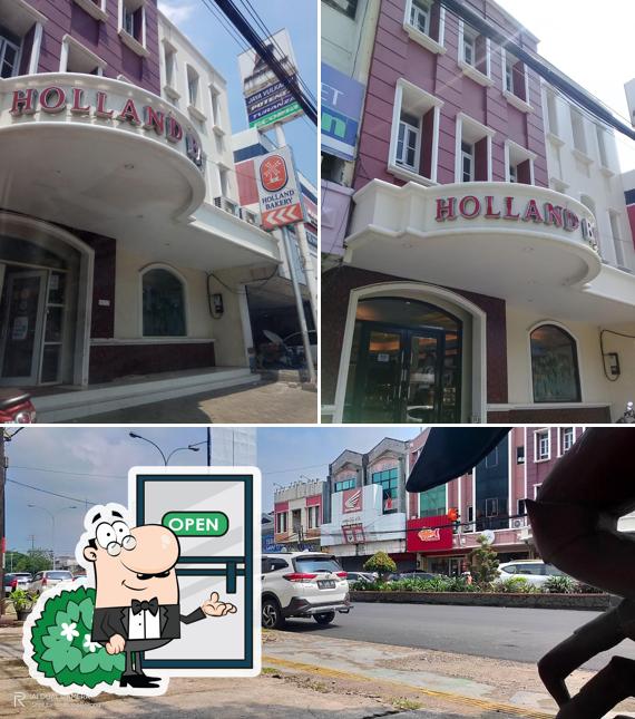 Holland Bakery, Cilegon - Restaurant reviews