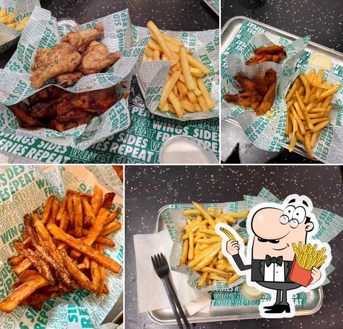 Wingstop Dalston, 12 Kingsland High St in London - Restaurant menu and ...