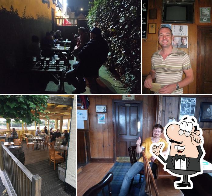 Harrys Bar, Wakefield - Restaurant menu, prices and reviews