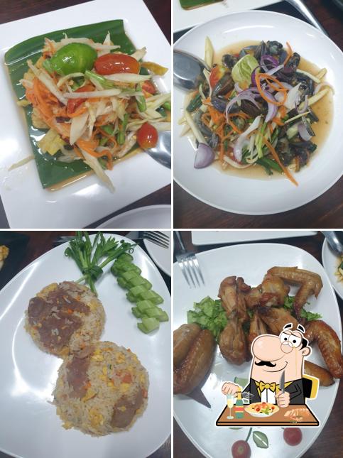 ครัวบูรพาชลทิต สาขา2 อยุธยา restaurant, Sananp Thuep - Restaurant reviews
