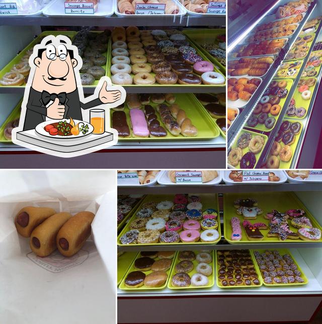 Amazing Donuts Bakery in Dallas - Restaurant menu and reviews