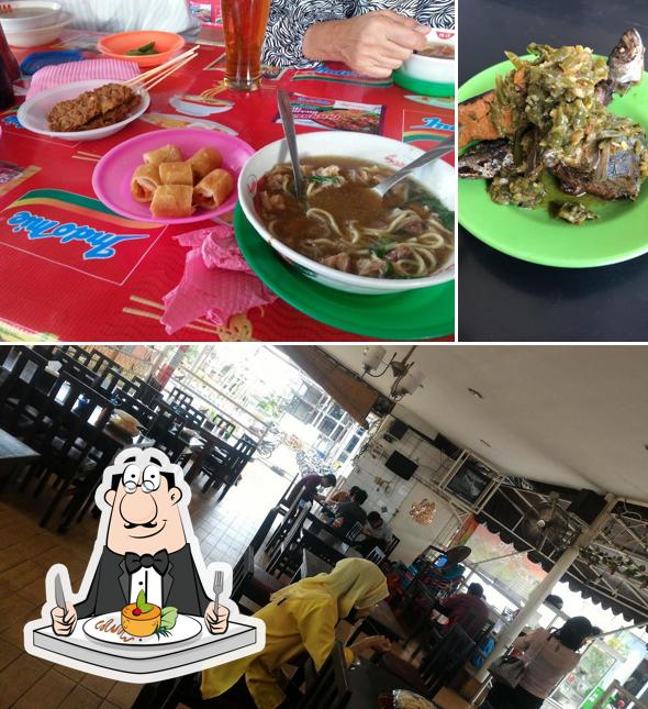 Multatuli River Side cafeteria, Medan - Restaurant reviews
