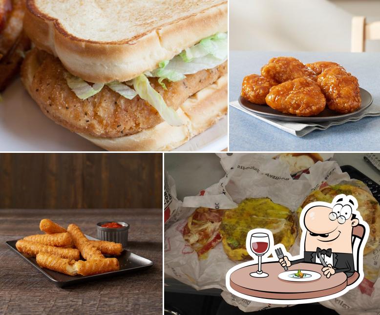 Checkers, 300 E 9 Mile Rd in Hazel Park - Restaurant menu and reviews