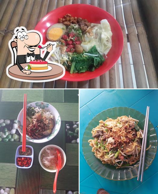 Mie Pangsit Makmur cafe, Medan - Restaurant reviews