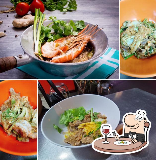 Elvis Suki and Seafood, Bangkok, Wat Mangkon - Restaurant menu, prices ...