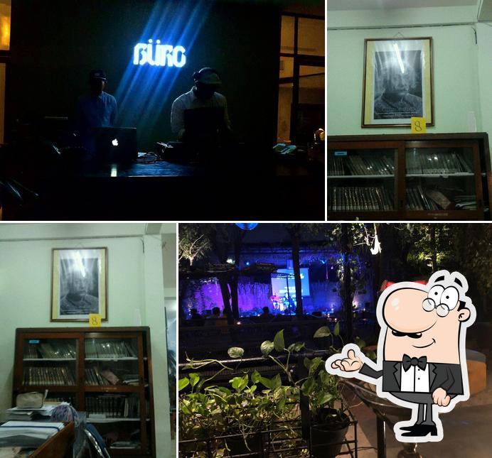 Büro, Surabaya - Restaurant reviews