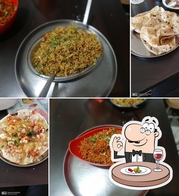 Top 1 restaurant with fried rice in Sakri, september 2025 - Restaurant Guru