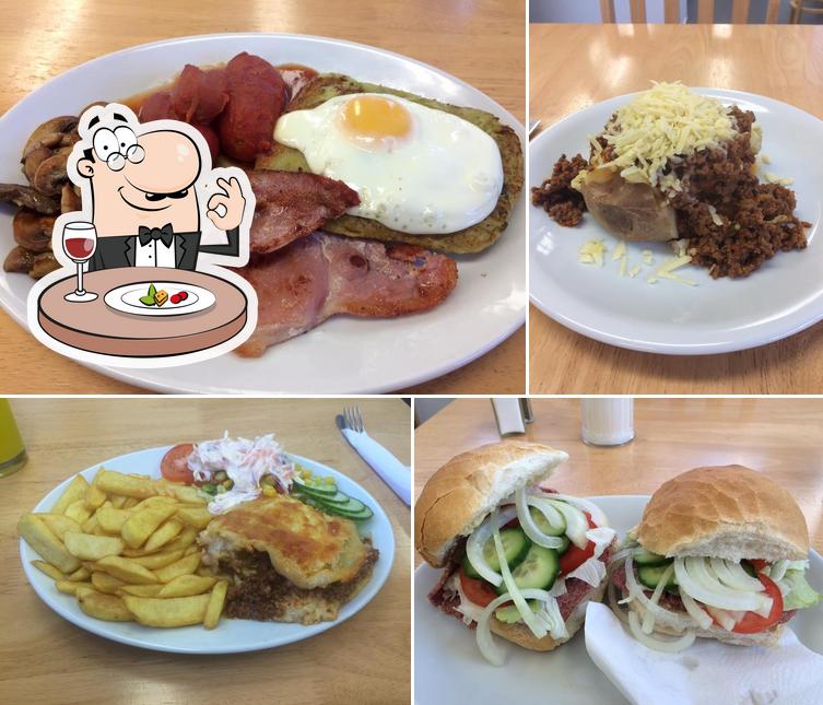 The Britannia Cafe in Waltham Cross - Restaurant reviews