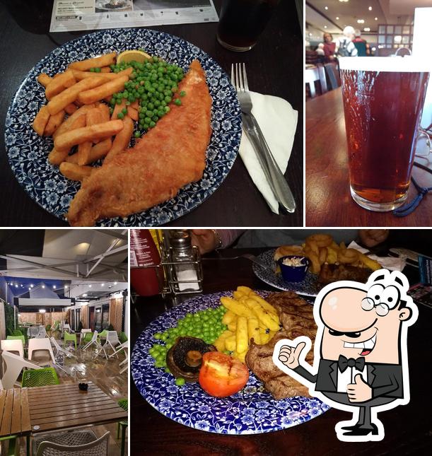 The Muckle Cross - JD Wetherspoon in Elgin - Restaurant menu and reviews