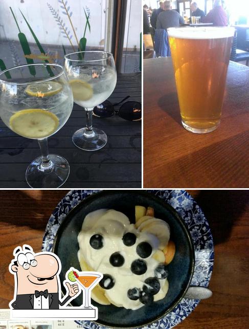 The Saxon Crown - JD Wetherspoon, Corby - Restaurant menu, prices and ...