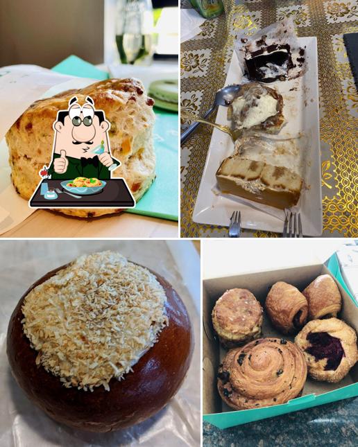 Aya Pastry in Chicago - Restaurant reviews