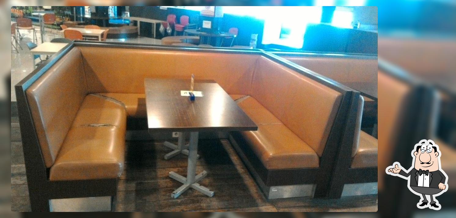 GRADE ONE COFFEE pub & bar, Medan