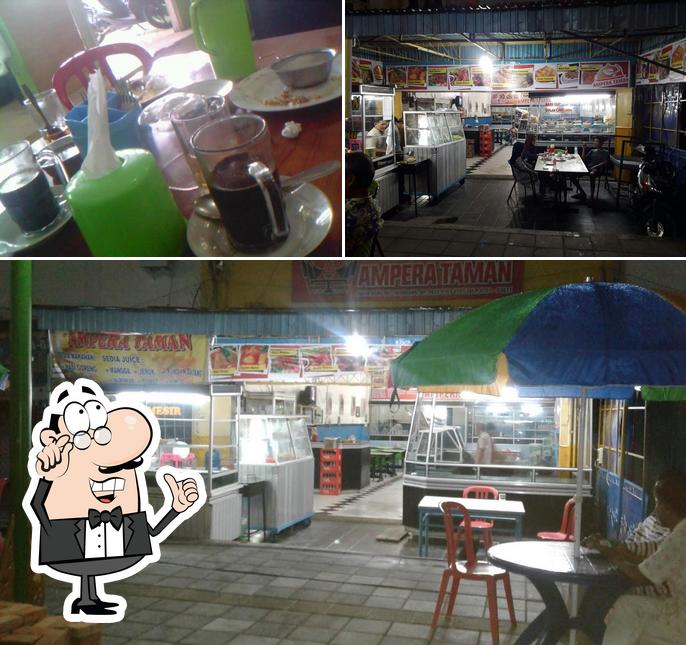 Restaurante Ampera Taman Rumah Makan, Padang - Opiniones del restaurante