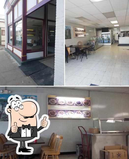 Main Moon Chinese Food, Geneseo - Restaurant menu, prices and reviews