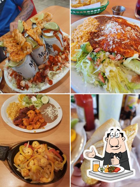 Los Comales Mexican Grill in Wyoming - Restaurant menu and reviews