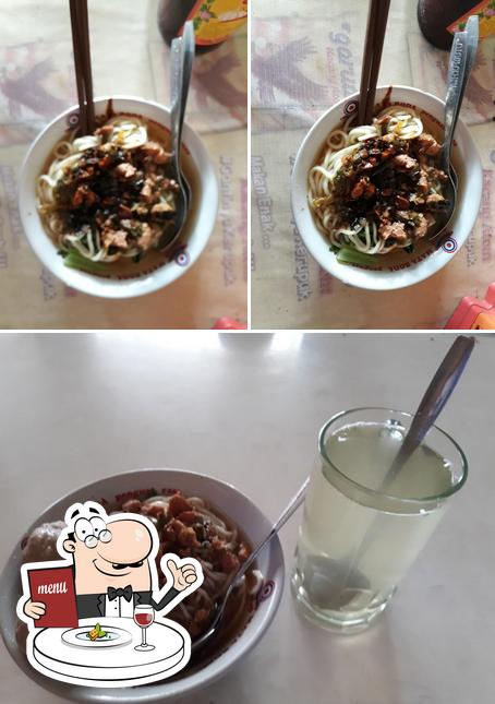 Mie Ayam & Bakso " Pak Mar ", Bantul - Menú del restaurante, precios y ...