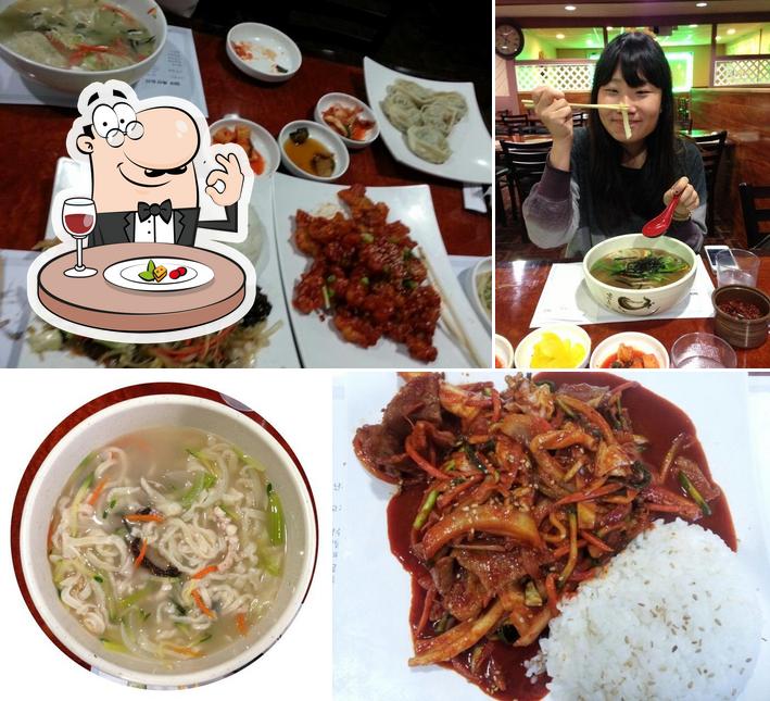 Mom's Hand Made Noodles in Cypress
