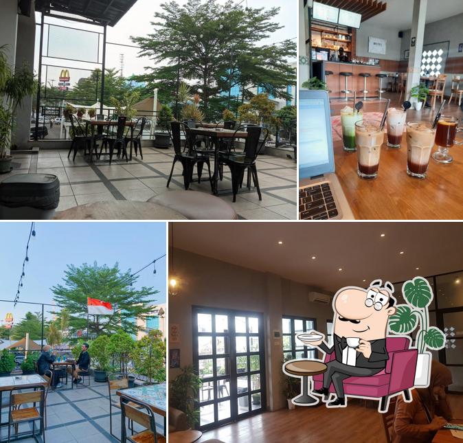 Waltie's Rooftop Cafe, Jakarta - Restaurant reviews