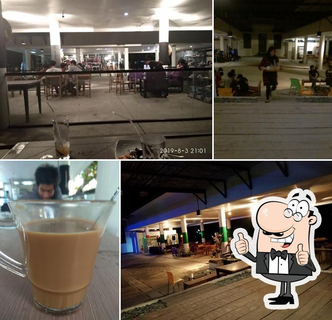 TEN CAFE, Mentok, Jl. Gelora - Restaurant reviews