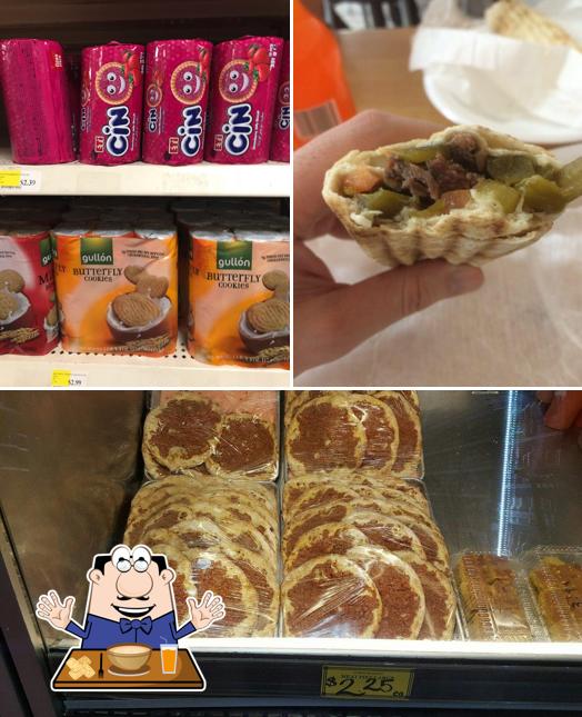 Baiz Market, 523 N 20th St in Phoenix - Restaurant menu and reviews