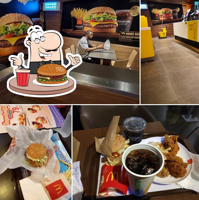 McDonald's Twilight of Bangla restaurant, Pa Tong - Restaurant reviews