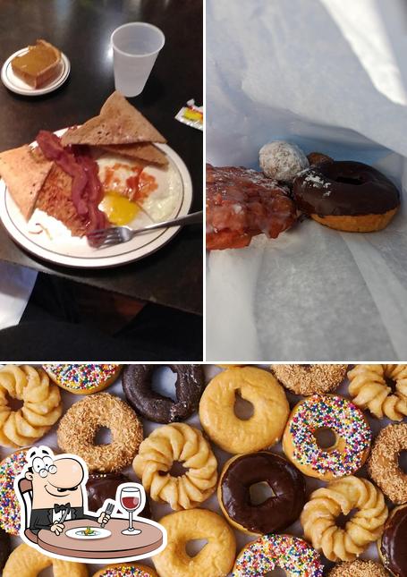 Golden Brown Bakery, Inc. in South Haven - Restaurant menu and reviews