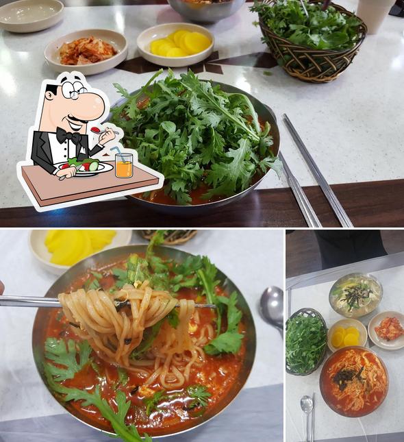 공주얼큰이칼국수쭈꾸미 restaurant, Yeongi-gun - Restaurant reviews