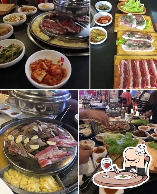 Romantic Baboy Light Mall BBQ, Mandaluyong, SM Light Mall EDSA ...