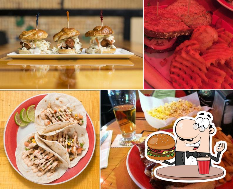 Mid Town Pub, Middleton - Restaurant menu, prices and reviews