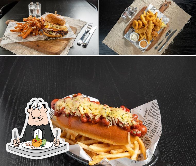 Diamond Dogs Lounge in Dapto - Restaurant menu and reviews