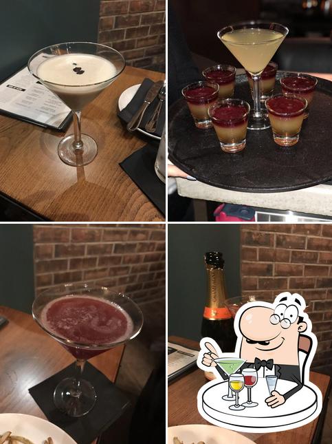 Glow Martini Lounge in Bonney Lake - Restaurant menu and reviews
