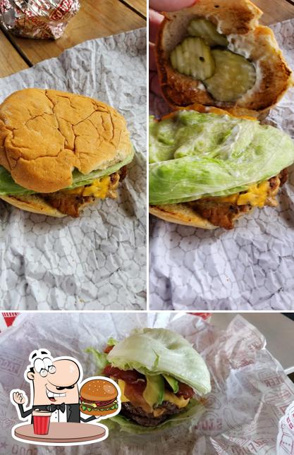 Hat Creek Burger Company, San Marcos - Restaurant menu, prices and reviews