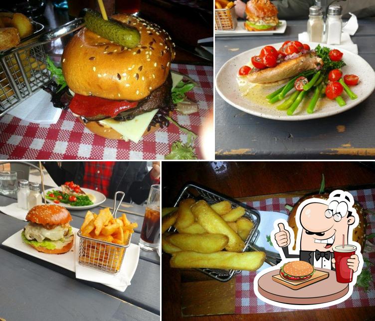 Mount Macedon Hotel, Mount Macedon - Restaurant menu, prices and reviews