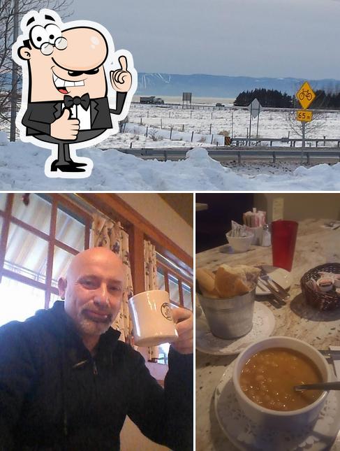 Cap Martin Motel, 93 Rte 132 in La Pocatière - Restaurant reviews