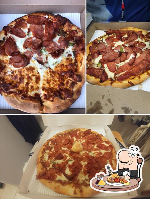 Pendeli's Pizza, Montréal - Restaurant menu, prices and reviews