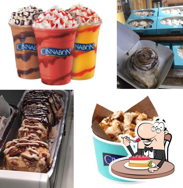 Cinnabon, Eglinton Station, 2200 Yonge St, Lower in Toronto ...