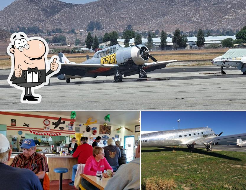Hangar One Cafe in Hemet - Restaurant menu and reviews