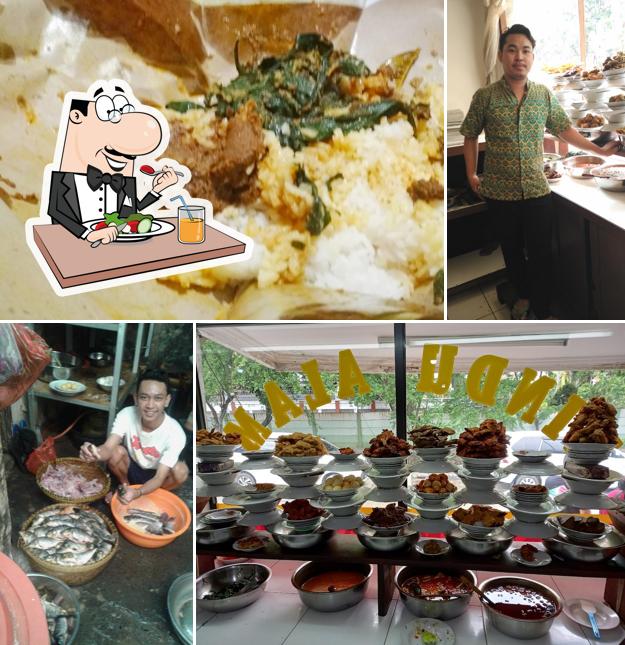 Rumah Makan Rindu Alam restaurant, North Jakarta, Jl. Biru Laut Timur ...