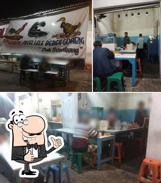Ayam Goreng Pecel Lele Bebek Goreng "Pak Bambang" restaurant, Jombang ...