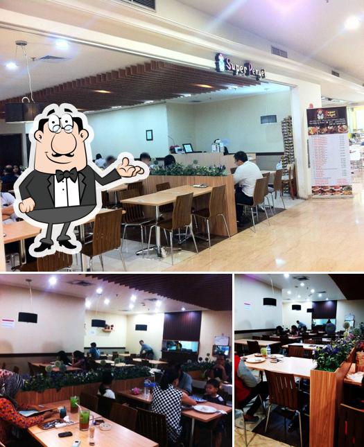 Super Penyet restaurant, Jakarta, Ratu Plaza Unit. G - 017 - Restaurant ...