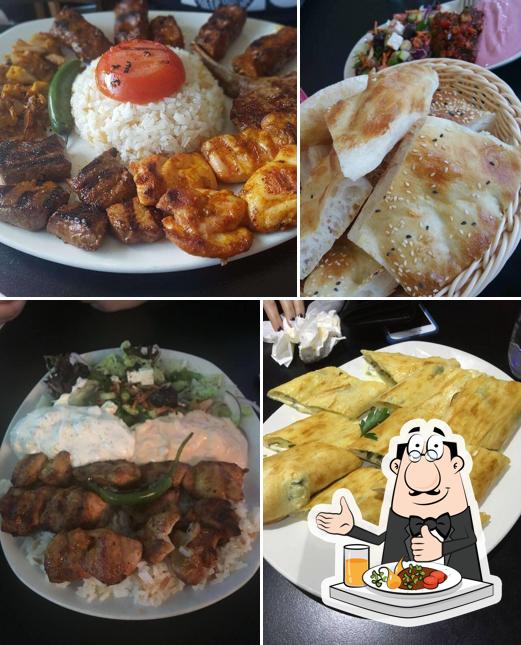 Roxy Kebabs & Cafe Coolaroo, Coolaroo - Restaurant menu, prices and reviews