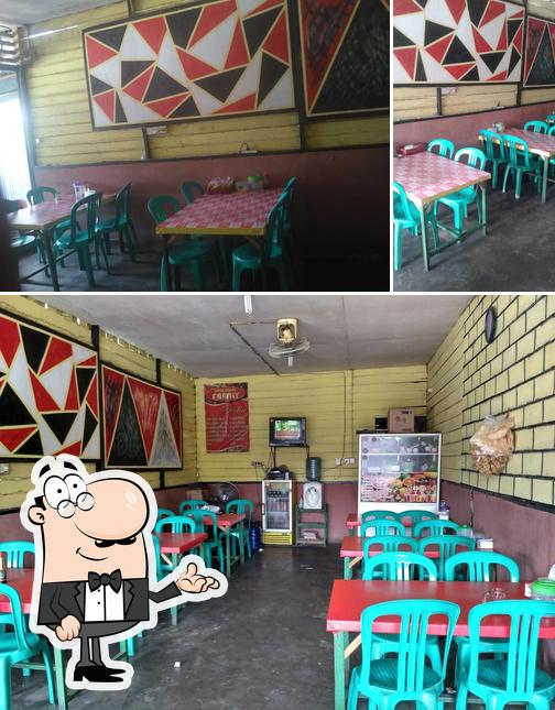 Pecel Lele & Ayam Bakar FAMILY restaurant, Pekanbaru - Restaurant reviews